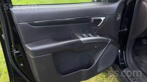 Melns Hyundai Santa Fe 2011 Rīga, ar dzinēja tilpumu 2.20 L un nobraukumu 315 tūkst. km par 4900 €, foto 15 vietnē AUTOMOTO.COM.LV