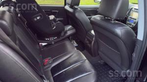 Melns Hyundai Santa Fe 2011 Rīga, ar dzinēja tilpumu 2.20 L un nobraukumu 315 tūkst. km par 4900 €, foto 17 vietnē AUTOMOTO.COM.LV