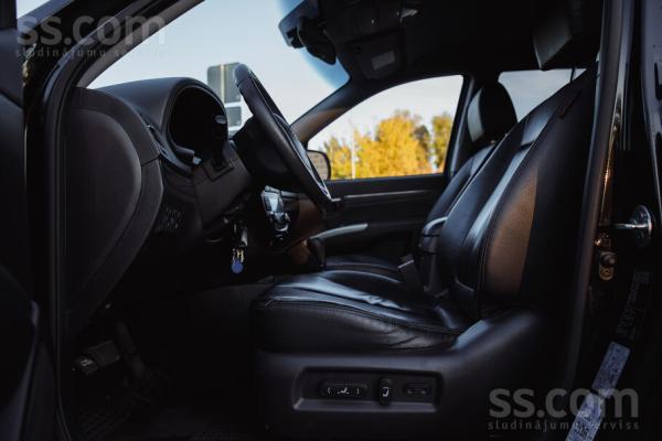 Хендай Санта Фе 2011 в Рига на AUTOMOTO.COM.LV Черный Хендай Санта Фе 2011 в Рига, объемом двигателя 2.20 л и пробегом 160 тыс. км за 8600 €, фото 9 на AUTOMOTO.COM.LV