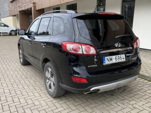 Melns Hyundai Santa Fe 2012 Valmiera, ar dzinēja tilpumu 2.20 L un nobraukumu 156 tūkst. km par 8500 €, foto 5 vietnē AUTOMOTO.COM.LV