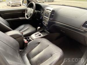 Melns Hyundai Santa Fe 2012 Valmiera, ar dzinēja tilpumu 2.20 L un nobraukumu 156 tūkst. km par 8500 €, foto 12 vietnē AUTOMOTO.COM.LV