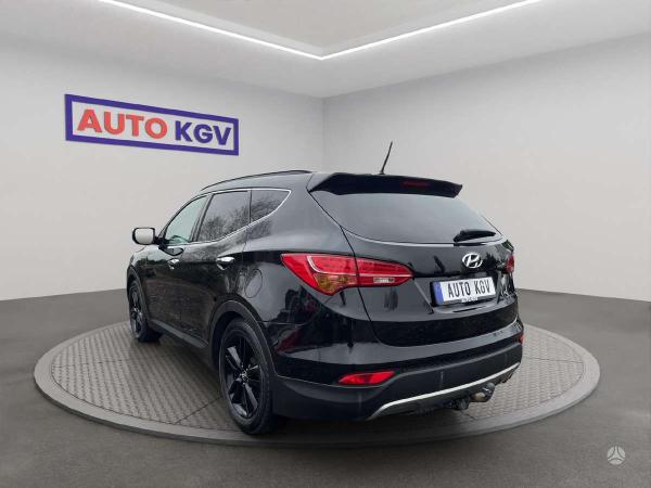 Melns Hyundai Santa Fe 2012 Viļņa, ar dzinēja tilpumu 2.20 L un nobraukumu 288 tūkst. km par 9999 €, foto 3 vietnē AUTOMOTO.COM.LV