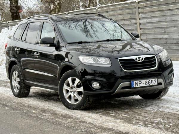 Melns Hyundai Santa Fe 2012 Jelgava, ar dzinēja tilpumu 2.20 L un nobraukumu 297 tūkst. km par 5800 €, foto 1 vietnē AUTOMOTO.COM.LV