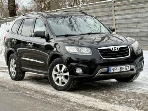 Black Hyundai Santa Fe 2012 in Jelgava, with an engine capacity of 2.20 L and mileage of 297 thousand km for 5800 €, photo  on AUTOMOTO.COM.LV