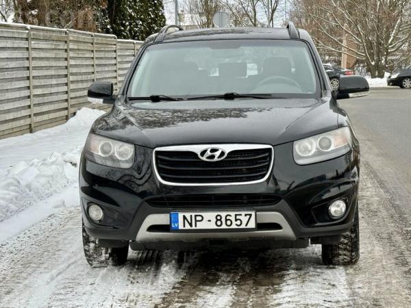 Melns Hyundai Santa Fe 2012 Jelgava, ar dzinēja tilpumu 2.20 L un nobraukumu 297 tūkst. km par 5800 €, foto 7 vietnē AUTOMOTO.COM.LV