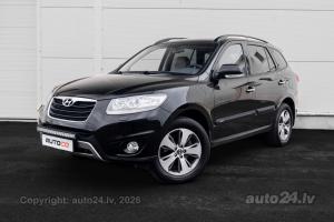 Black Hyundai Santa Fe 2012 in Tallinn, with an engine capacity of 2.20 L and mileage of 295 thousand km for 7999 €, photo  on AUTOMOTO.COM.LV