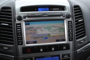 Black Hyundai Santa Fe 2012 in Riga, with an engine capacity of 2.20 L and mileage of 225 thousand km for 7990 €, photo 24 on AUTOMOTO.COM.LV