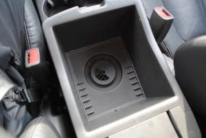 Black Hyundai Santa Fe 2012 in Riga, with an engine capacity of 2.20 L and mileage of 225 thousand km for 7990 €, photo 28 on AUTOMOTO.COM.LV