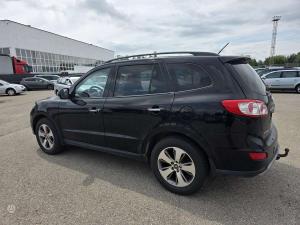 Melns Hyundai Santa Fe 2012 Marijampole, ar dzinēja tilpumu 2.20 L un nobraukumu 318 tūkst. km par 4300 €, foto 8 vietnē AUTOMOTO.COM.LV