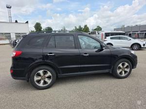Melns Hyundai Santa Fe 2012 Marijampole, ar dzinēja tilpumu 2.20 L un nobraukumu 318 tūkst. km par 4300 €, foto 15 vietnē AUTOMOTO.COM.LV