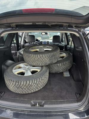 Melns Hyundai Santa Fe 2012 Marijampole, ar dzinēja tilpumu 2.20 L un nobraukumu 318 tūkst. km par 4300 €, foto 25 vietnē AUTOMOTO.COM.LV