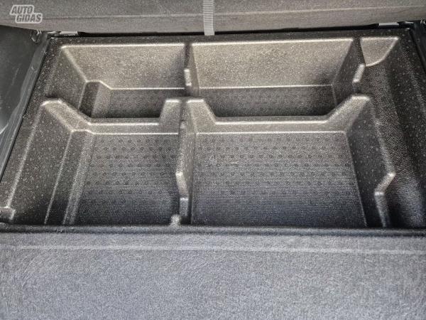 Melns Hyundai Santa Fe 2012 Vilkaviškis, ar dzinēja tilpumu 2.20 L un nobraukumu 259 tūkst. km par 8100 €, foto 9 vietnē AUTOMOTO.COM.LV