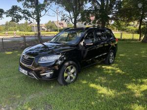 Black Hyundai Santa Fe 2012 in Kelme, with an engine capacity of 2.20 L and mileage of 126 thousand km for 6200 €, photo  on AUTOMOTO.COM.LV