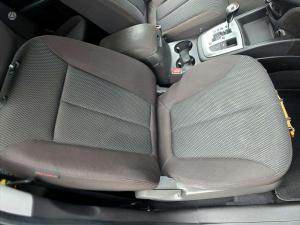 Melns Hyundai Santa Fe 2012 Panevēža, ar dzinēja tilpumu 2.20 L un nobraukumu 270 tūkst. km par 5350 €, foto 11 vietnē AUTOMOTO.COM.LV