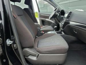 Melns Hyundai Santa Fe 2012 Panevēža, ar dzinēja tilpumu 2.20 L un nobraukumu 270 tūkst. km par 5350 €, foto 17 vietnē AUTOMOTO.COM.LV