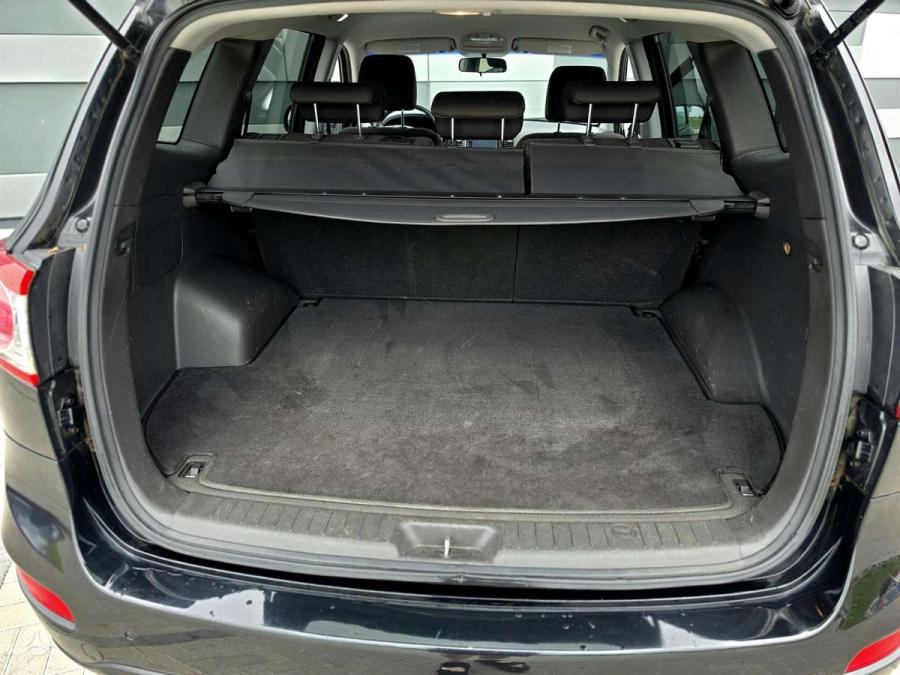 Melns Hyundai Santa Fe 2012 Panevēža, ar dzinēja tilpumu 2.20 L un nobraukumu 270 tūkst. km par 5350 €, foto 18 vietnē AUTOMOTO.COM.LV