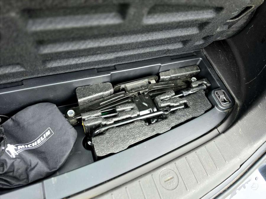 Melns Hyundai Santa Fe 2012 Panevēža, ar dzinēja tilpumu 2.20 L un nobraukumu 270 tūkst. km par 5350 €, foto 19 vietnē AUTOMOTO.COM.LV