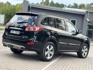Melns Hyundai Santa Fe 2012 Jūrmala, ar dzinēja tilpumu 2.20 L un nobraukumu 274 tūkst. km par 5990 €, foto 3 vietnē AUTOMOTO.COM.LV
