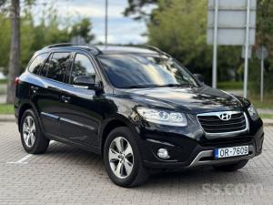 Melns Hyundai Santa Fe 2012 Jūrmala, ar dzinēja tilpumu 2.20 L un nobraukumu 274 tūkst. km par 5990 €, foto 4 vietnē AUTOMOTO.COM.LV
