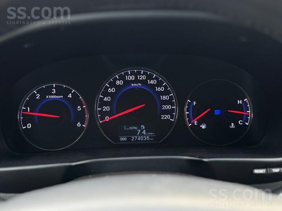 Melns Hyundai Santa Fe 2012 Jūrmala, ar dzinēja tilpumu 2.20 L un nobraukumu 274 tūkst. km par 5990 €, foto 13 vietnē AUTOMOTO.COM.LV