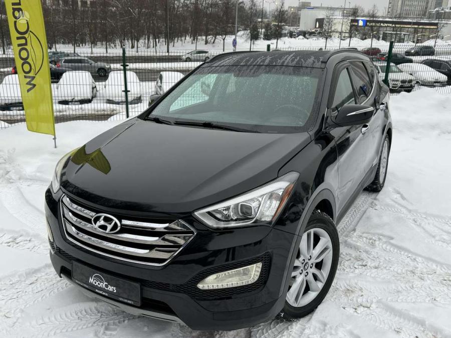 Black Hyundai Santa Fe 2013 in Vilnius, with an engine capacity of 2.00 L and mileage of 132 thousand km for 8500 €, photo 2 on AUTOMOTO.COM.LV
