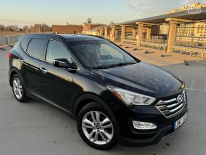 Black Hyundai Santa Fe 2013 in Vilnius, with an engine capacity of 2.00 L and mileage of 132 thousand km for 8500 €, photo 3 on AUTOMOTO.COM.LV