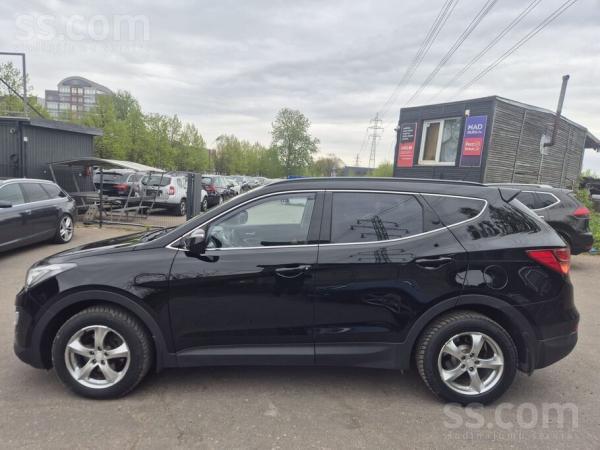 Melns Hyundai Santa Fe 2013 Rīga, ar dzinēja tilpumu 2.20 L un nobraukumu 296 tūkst. km par 7990 €, foto 9 vietnē AUTOMOTO.COM.LV