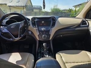 Melns Hyundai Santa Fe 2013 Rīga, ar dzinēja tilpumu 2.20 L un nobraukumu 243 tūkst. km par 9000 €, foto 3 vietnē AUTOMOTO.COM.LV