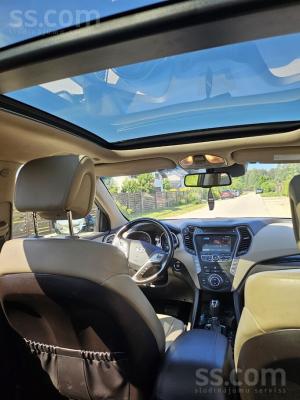Melns Hyundai Santa Fe 2013 Rīga, ar dzinēja tilpumu 2.20 L un nobraukumu 243 tūkst. km par 9000 €, foto 7 vietnē AUTOMOTO.COM.LV