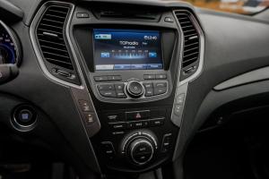 Melns Hyundai Santa Fe 2013 Rīga, ar dzinēja tilpumu 2.20 L un nobraukumu 184 tūkst. km par 13700 €, foto 12 vietnē AUTOMOTO.COM.LV