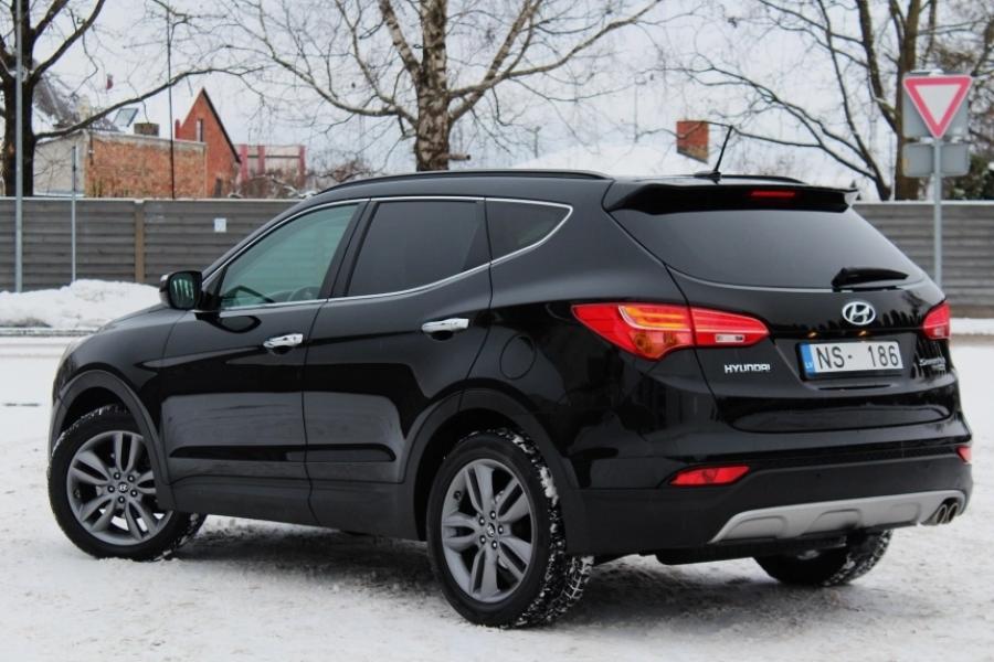 Melns Hyundai Santa Fe 2013 Rīga, ar dzinēja tilpumu 2.20 L un nobraukumu 184 tūkst. km par 13700 €, foto 13 vietnē AUTOMOTO.COM.LV