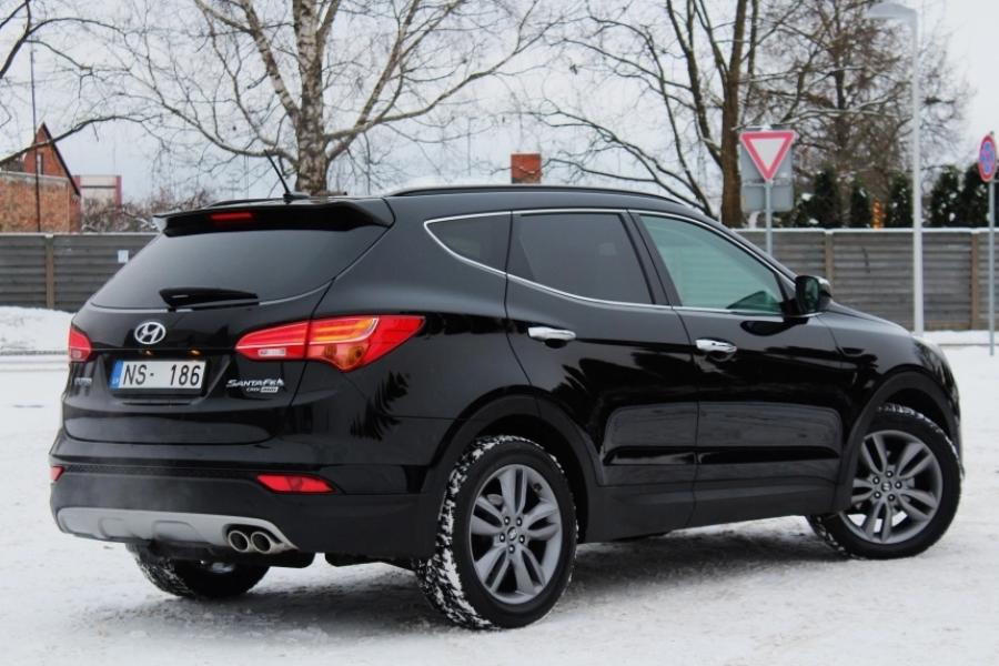 Melns Hyundai Santa Fe 2013 Rīga, ar dzinēja tilpumu 2.20 L un nobraukumu 184 tūkst. km par 13700 €, foto 20 vietnē AUTOMOTO.COM.LV