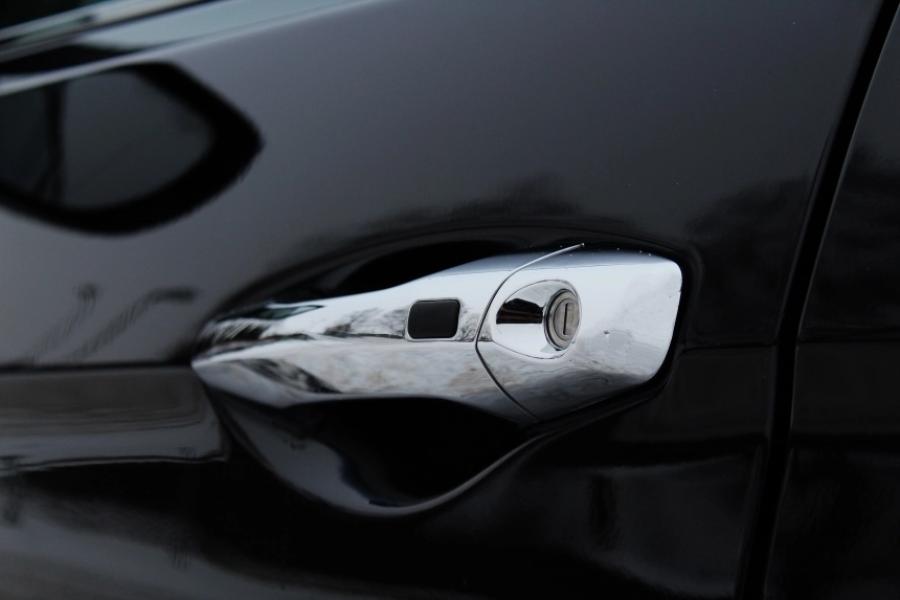Melns Hyundai Santa Fe 2013 Rīga, ar dzinēja tilpumu 2.20 L un nobraukumu 184 tūkst. km par 13700 €, foto 22 vietnē AUTOMOTO.COM.LV