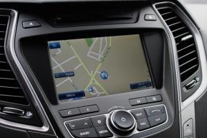Melns Hyundai Santa Fe 2013 Rīga, ar dzinēja tilpumu 2.20 L un nobraukumu 184 tūkst. km par 13700 €, foto 24 vietnē AUTOMOTO.COM.LV