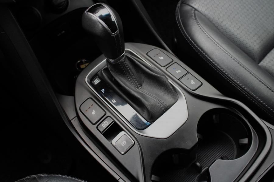 Melns Hyundai Santa Fe 2013 Rīga, ar dzinēja tilpumu 2.20 L un nobraukumu 184 tūkst. km par 13700 €, foto 34 vietnē AUTOMOTO.COM.LV