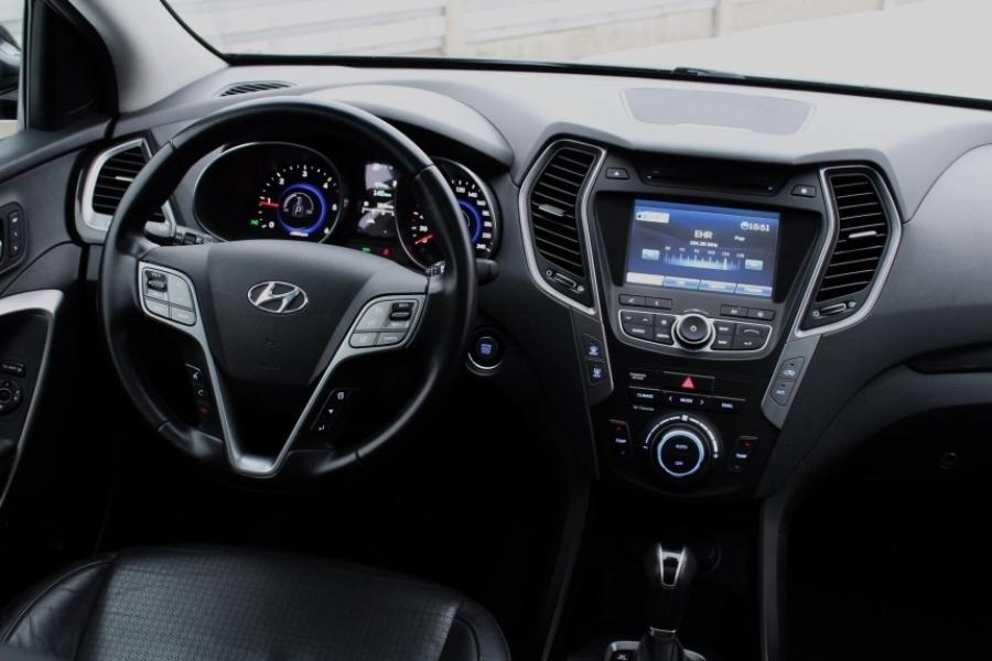Melns Hyundai Santa Fe 2013 Rīga, ar dzinēja tilpumu 2.20 L un nobraukumu 184 tūkst. km par 13700 €, foto 35 vietnē AUTOMOTO.COM.LV