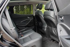 Melns Hyundai Santa Fe 2013 Rīga, ar dzinēja tilpumu 2.20 L un nobraukumu 184 tūkst. km par 13700 €, foto 50 vietnē AUTOMOTO.COM.LV