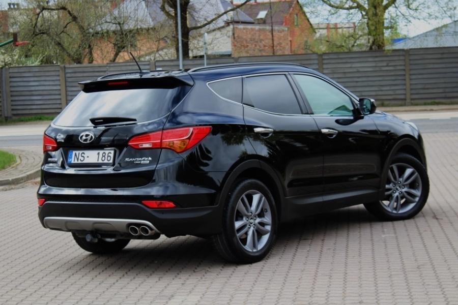 Melns Hyundai Santa Fe 2013 Rīga, ar dzinēja tilpumu 2.20 L un nobraukumu 184 tūkst. km par 13700 €, foto 59 vietnē AUTOMOTO.COM.LV