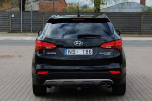 Melns Hyundai Santa Fe 2013 Rīga, ar dzinēja tilpumu 2.20 L un nobraukumu 184 tūkst. km par 13700 €, foto 61 vietnē AUTOMOTO.COM.LV