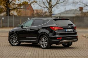 Melns Hyundai Santa Fe 2013 Rīga, ar dzinēja tilpumu 2.20 L un nobraukumu 184 tūkst. km par 13700 €, foto 68 vietnē AUTOMOTO.COM.LV