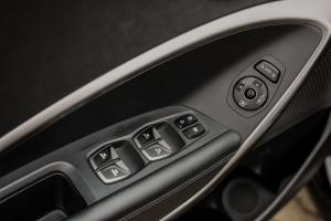 Melns Hyundai Santa Fe 2013 Rīga, ar dzinēja tilpumu 2.20 L un nobraukumu 184 tūkst. km par 13700 €, foto 84 vietnē AUTOMOTO.COM.LV