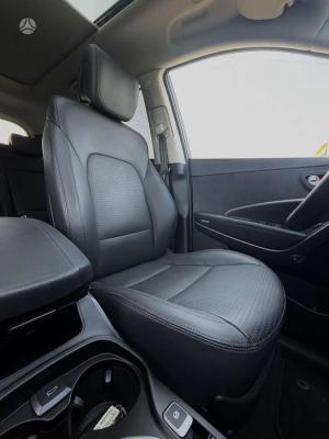 Melns Hyundai Santa Fe 2013 Šauļi, ar dzinēja tilpumu 2.19 L un nobraukumu 218 tūkst. km par 13650 €, foto 38 vietnē AUTOMOTO.COM.LV