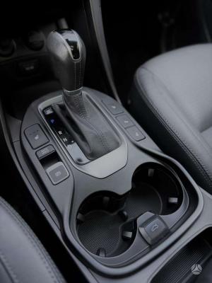 Melns Hyundai Santa Fe 2013 Šauļi, ar dzinēja tilpumu 2.19 L un nobraukumu 218 tūkst. km par 13650 €, foto 48 vietnē AUTOMOTO.COM.LV