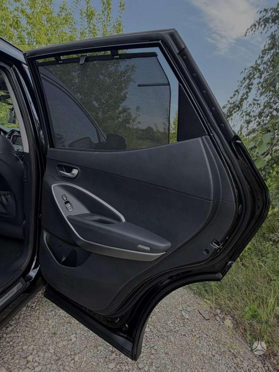 Melns Hyundai Santa Fe 2013 Šauļi, ar dzinēja tilpumu 2.19 L un nobraukumu 218 tūkst. km par 13650 €, foto 68 vietnē AUTOMOTO.COM.LV