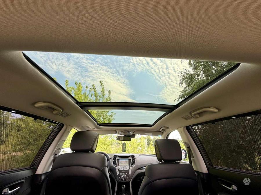 Melns Hyundai Santa Fe 2013 Šauļi, ar dzinēja tilpumu 2.19 L un nobraukumu 218 tūkst. km par 13650 €, foto 63 vietnē AUTOMOTO.COM.LV