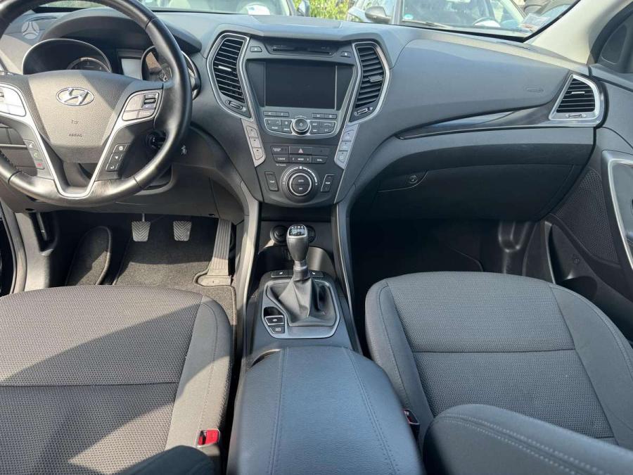 Melns Hyundai Santa Fe 2013 Viļņa, ar dzinēja tilpumu 2.20 L un nobraukumu 250 tūkst. km par 8800 €, foto 13 vietnē AUTOMOTO.COM.LV