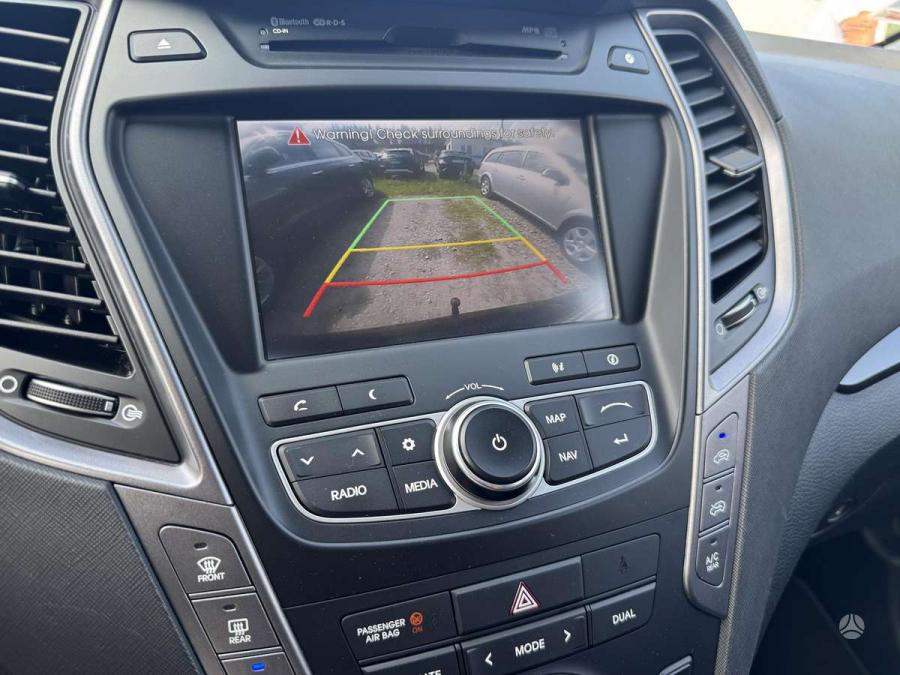 Melns Hyundai Santa Fe 2013 Viļņa, ar dzinēja tilpumu 2.20 L un nobraukumu 250 tūkst. km par 8800 €, foto 17 vietnē AUTOMOTO.COM.LV