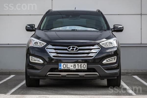 Melns Hyundai Santa Fe 2013 Rīga, ar dzinēja tilpumu 2.20 L un nobraukumu 245 tūkst. km par 10990 €, foto 2 vietnē AUTOMOTO.COM.LV