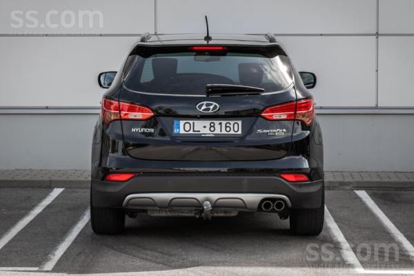 Melns Hyundai Santa Fe 2013 Rīga, ar dzinēja tilpumu 2.20 L un nobraukumu 245 tūkst. km par 10990 €, foto 6 vietnē AUTOMOTO.COM.LV