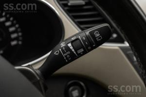 Black Hyundai Santa Fe 2013 in Riga, with an engine capacity of 2.20 L and mileage of 245 thousand km for 10990 €, photo 23 on AUTOMOTO.COM.LV